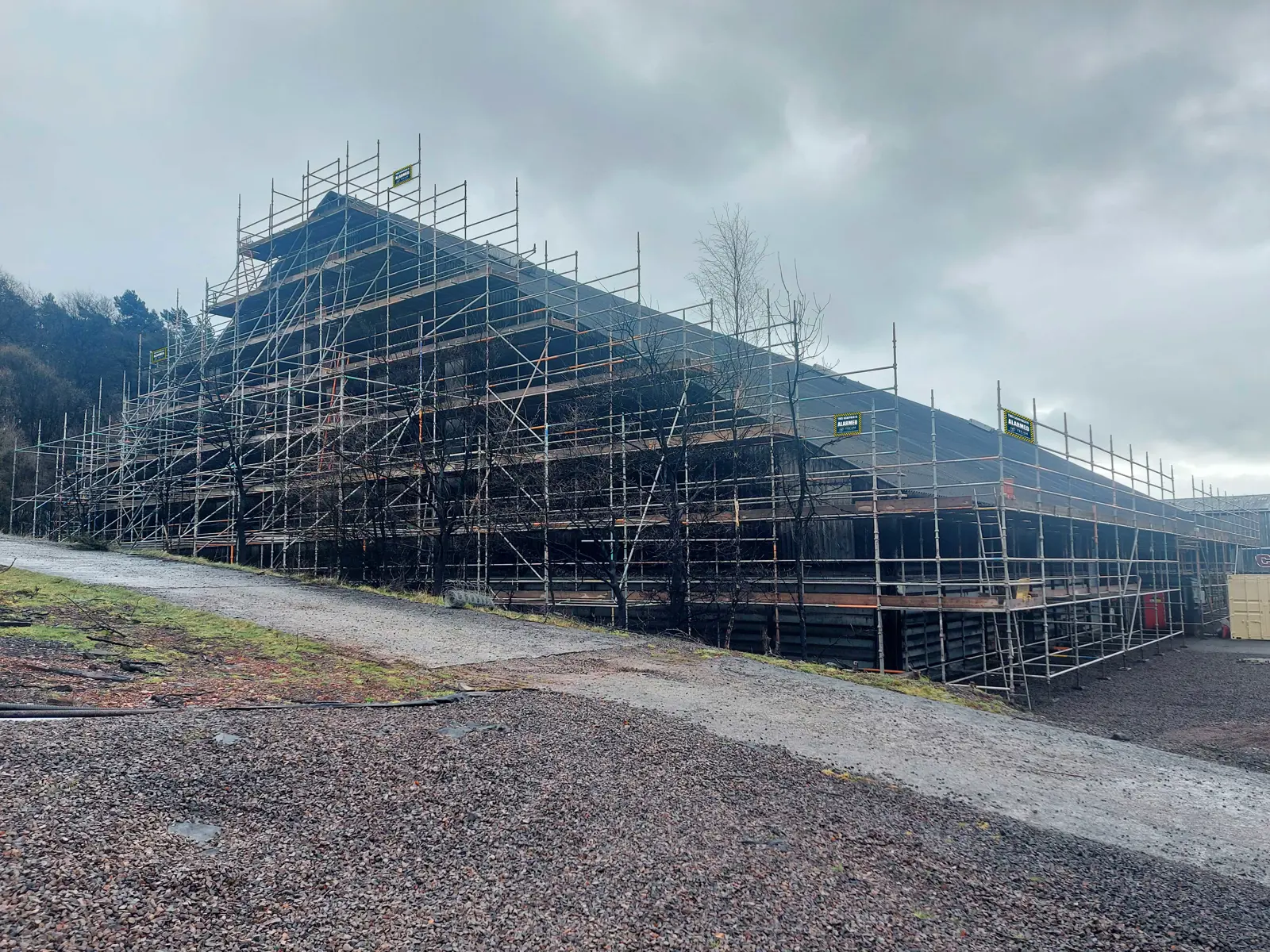 Bonded Warehouse Re-Cladding Project – Lanarkshire | TECAM Scaffguard ...